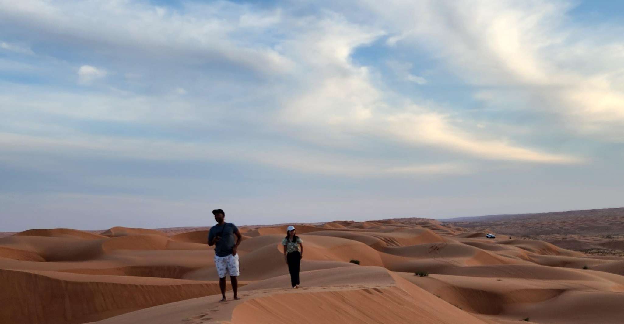 Sunset at wahiba desert - SuiteTrails