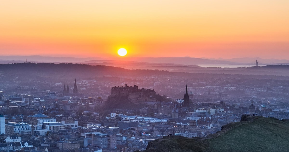 Arthur's Seat: Sunset Hike with Mountain Guide | GetYourGuide