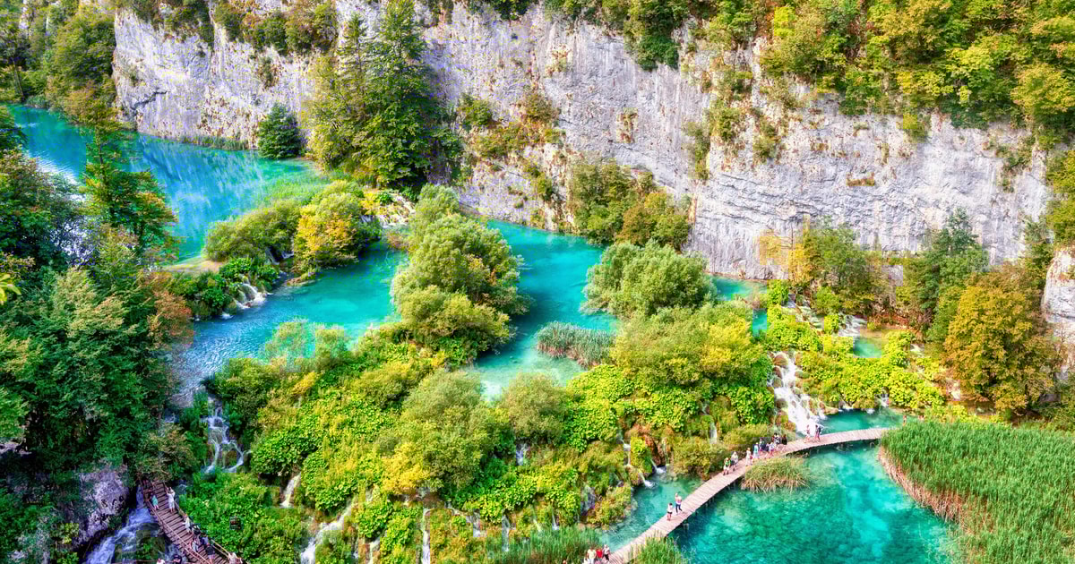 De Split: Viagem de 1 dia ao Parque Nacional dos Lagos Plitvice ...