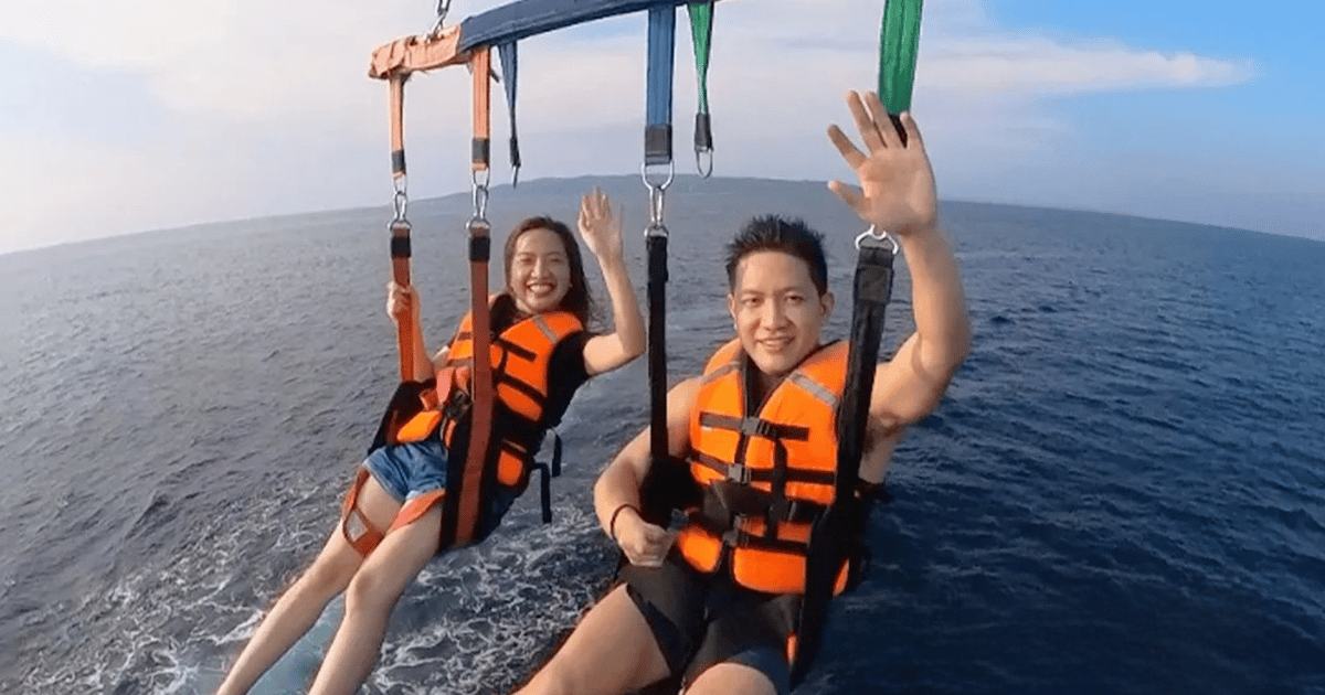 Boracay Parasailing with Insta 360 | GetYourGuide