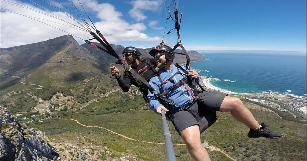 Découvrez le Cap en parapente tandem | GetYourGuide