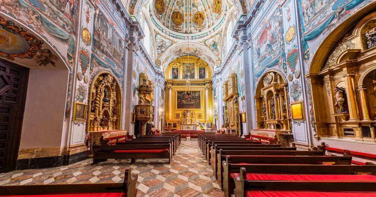 Sevilla: Rehberli Ziyaret Immaculate Conception Günü | GetYourGuide