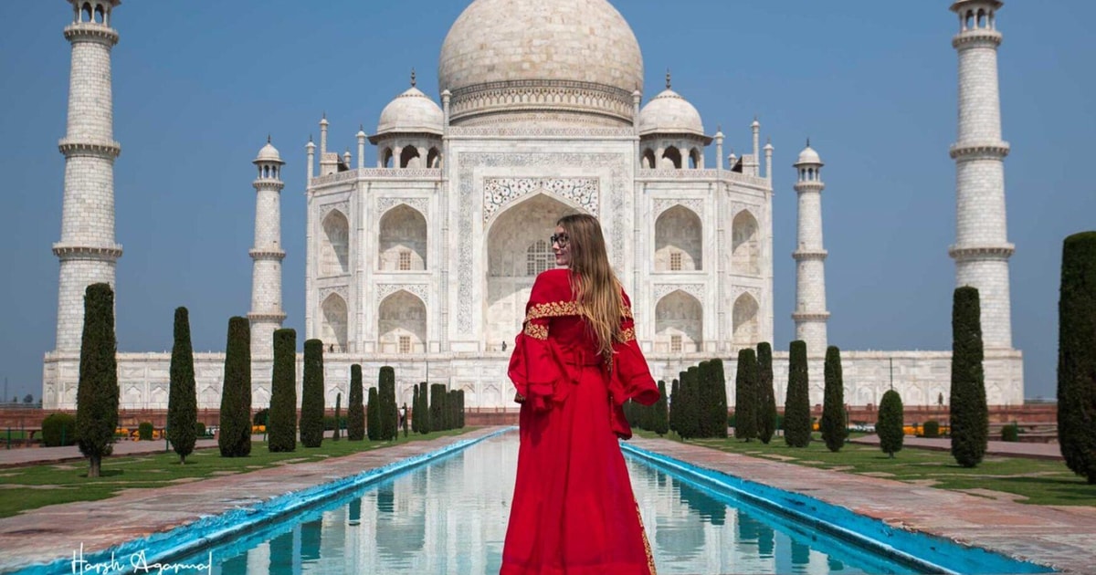 Taj Mahal VIP Tickets with Complimentary Guide & Pickup-Drop | GetYourGuide