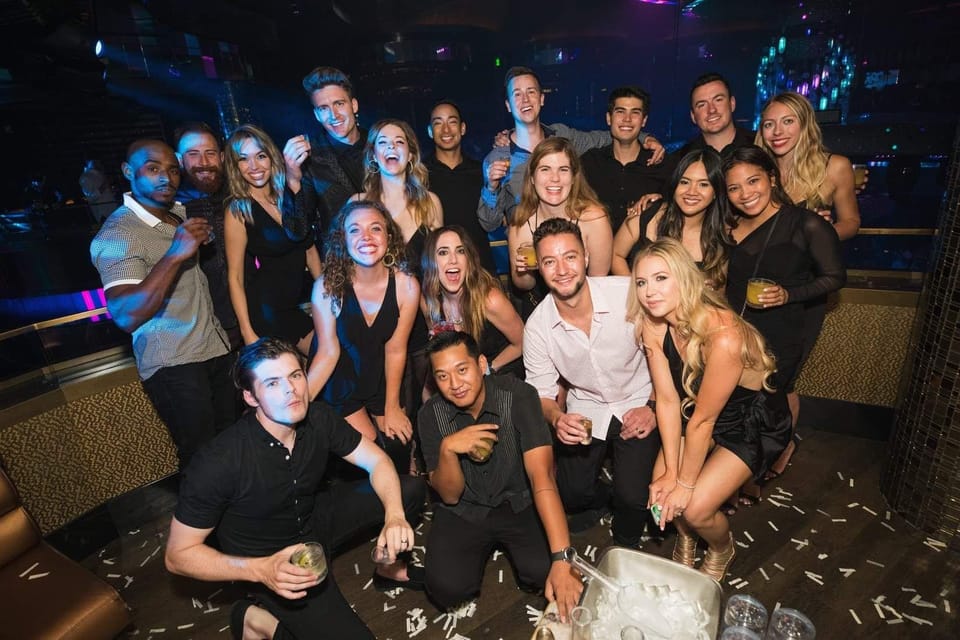 Los Angeles: Hollywood Club Crawl (Sin cubierto) | GetYourGuide