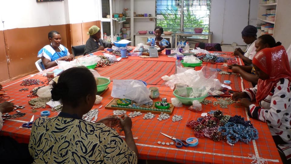 Nairobi: Karen Blixen Museum and Kobe Beads Center Day Tour | GetYourGuide