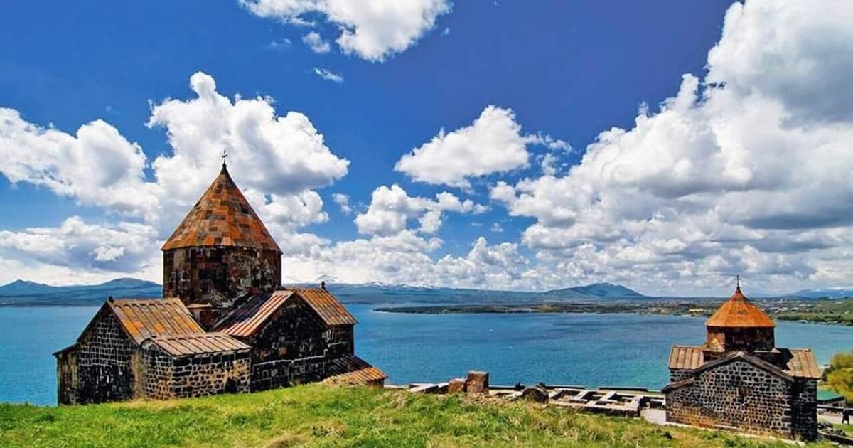 Parque Nacional de Dilijan Lago Haghartsin Sevan Sevanavank | GetYourGuide