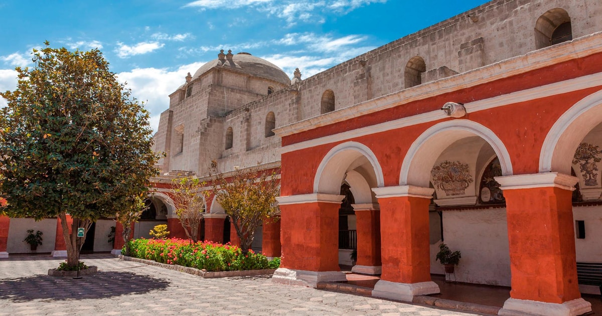 Visita guiada a Arequipa y al Monasterio de Santa Catalina | GetYourGuide