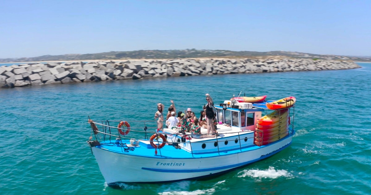 Alvor: Tour in barca e kayak alla scoperta delle grotte | GetYourGuide Alvor: Tour in barca e kayak alla scoperta delle grotte | GetYourGuide
