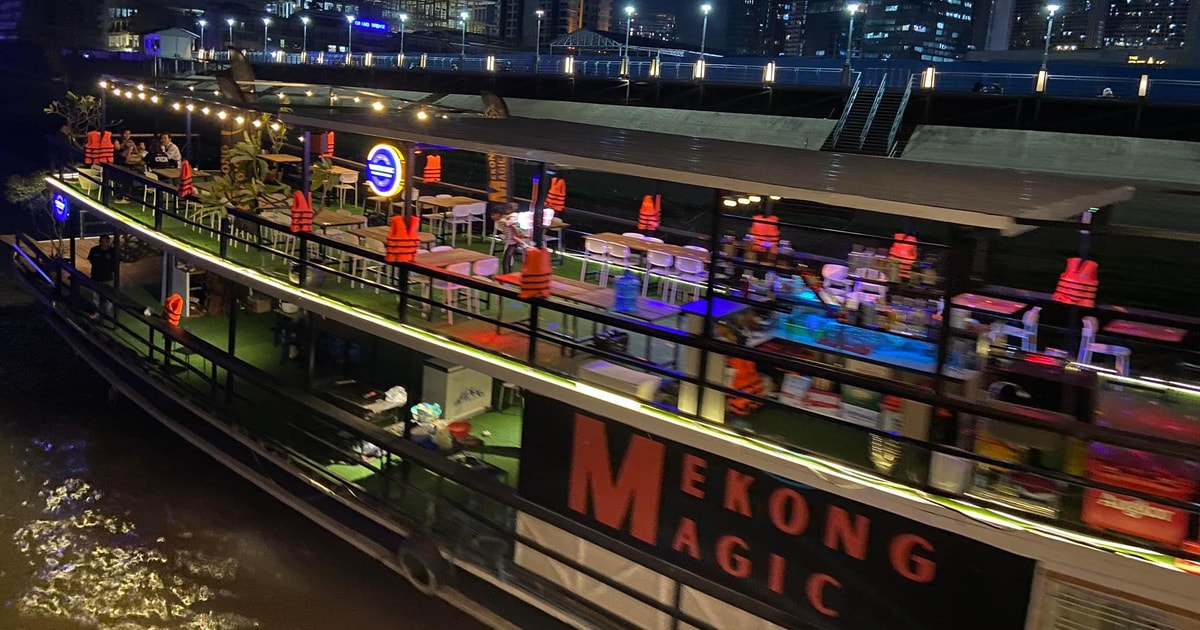 Cruzeiro ao pôr do sol - bebidas gratuitas e bufê de churrasco gratuito ...