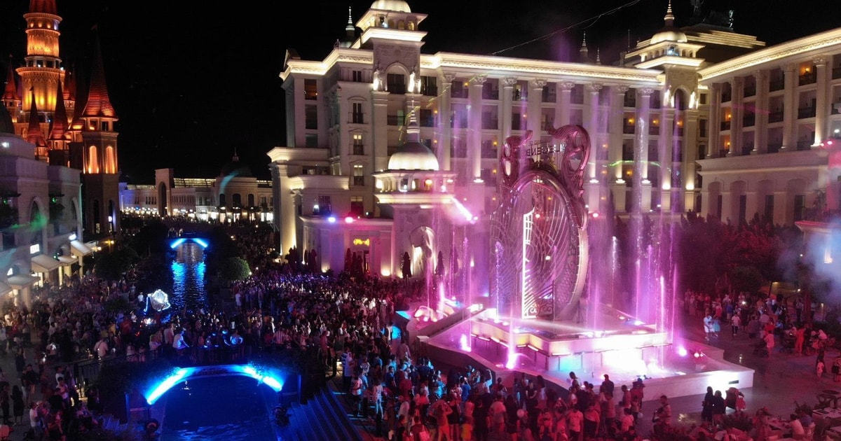 ANTALYA, ALANYA, SİDE, KEMER Spectacle nocturne Land Of Legends ...