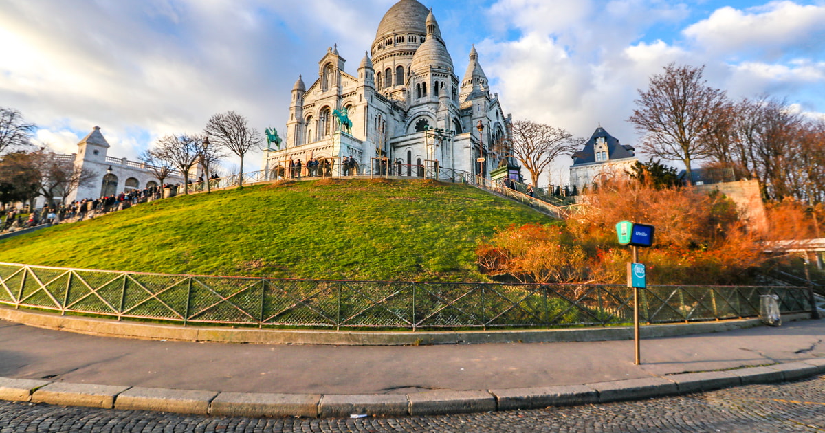 Paris: Street Art Quarters revealed by a Local | GetYourGuide