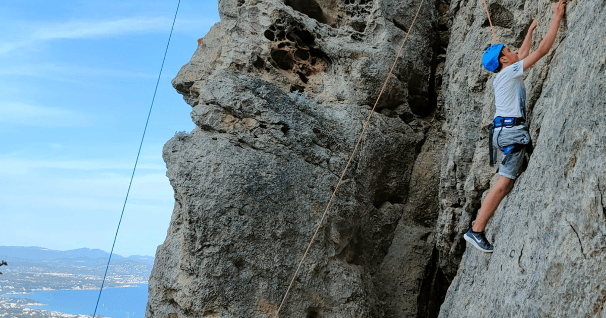 Cassis - La Ciotat : Climbing class on the Cap Canaille | GetYourGuide
