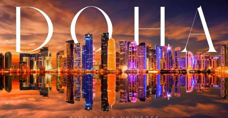 Doha Katar nocna wycieczka po mieście łodzią dhow z certyfikowanym ...