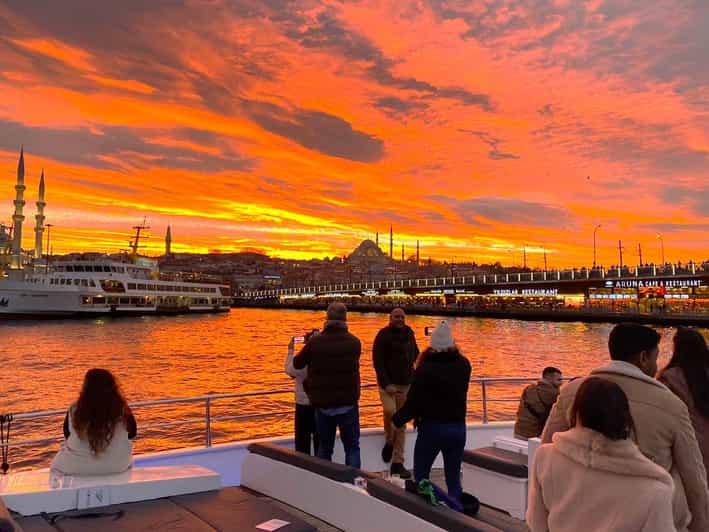 Istanbul: Bosphorus Sunset Yacht Cruise with Live Guide | GetYourGuide