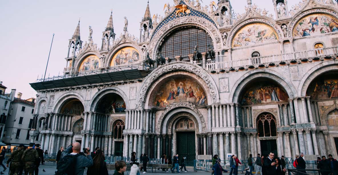 Venice: Capture the most Photogenic Spots with a Local | GetYourGuide