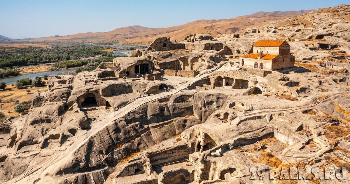 Mtskheta, Gori & Uplistsikhe: One Day Group Tour | GetYourGuide