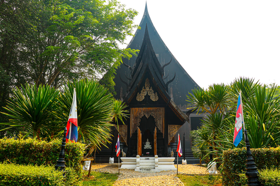 From Chiang Rai: Famous Temples and Golden Triangle Day Tour | GetYourGuide