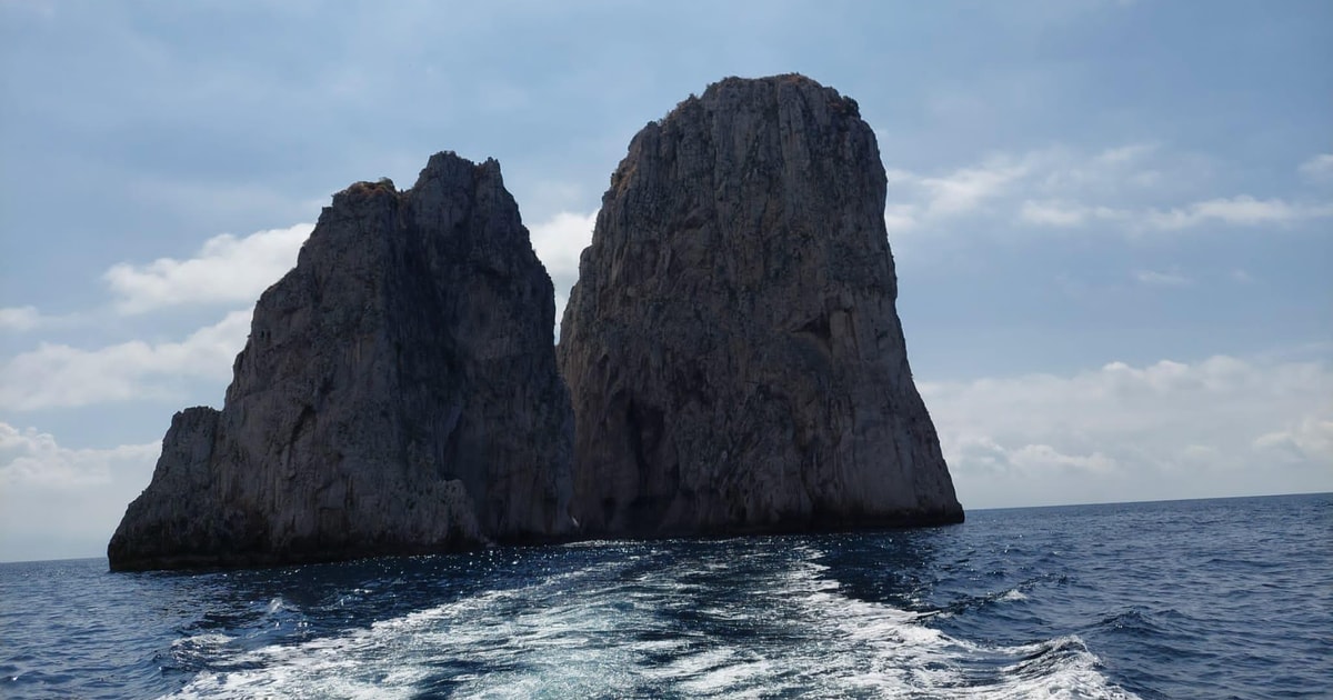 Sorrento: privétour per boot naar Capri met de Blauwe Grot | GetYourGuide