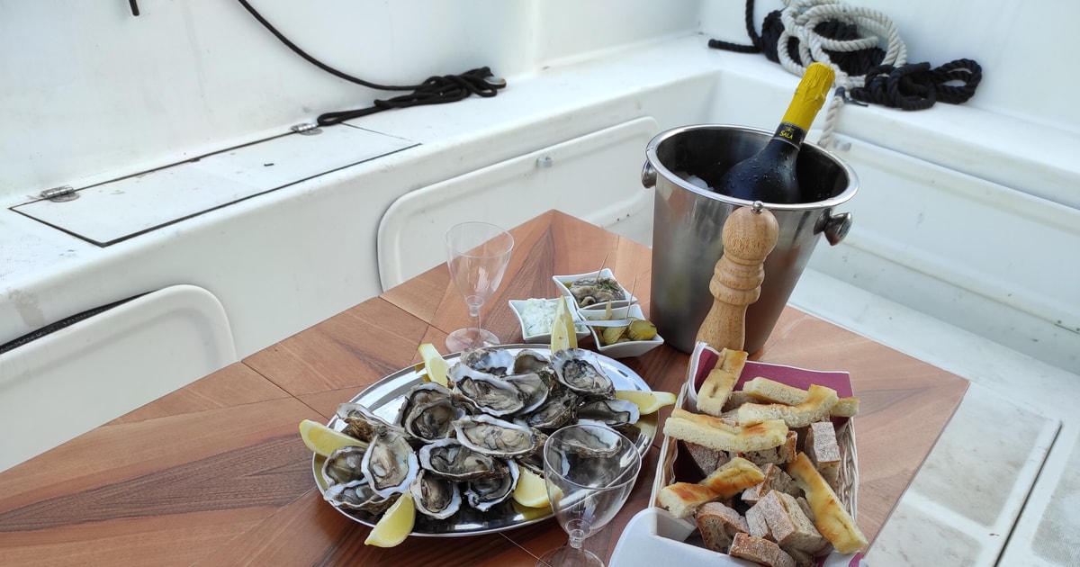 Portovenere: Aperitif auf einem Boot bei Sonnenuntergang | GetYourGuide