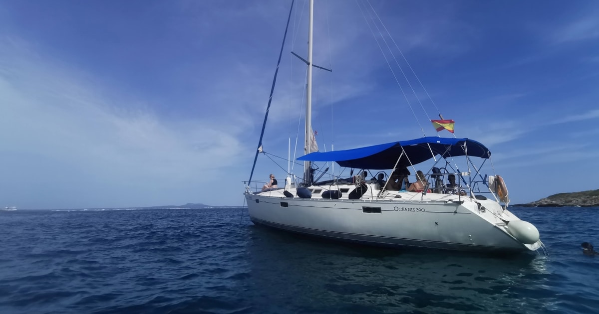 Palma de Mallorca: Paseo en velero con patrón y tapas | GetYourGuide