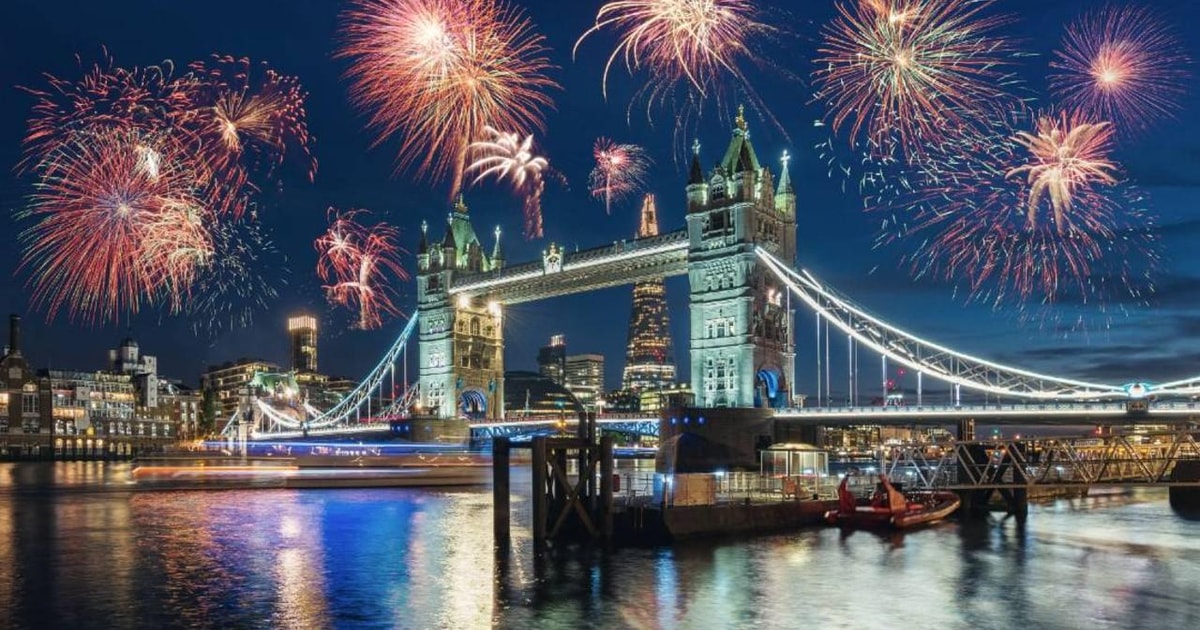 NYE Thames Cruise Dinner & Fireworks aboard Neptune Clipper | GetYourGuide