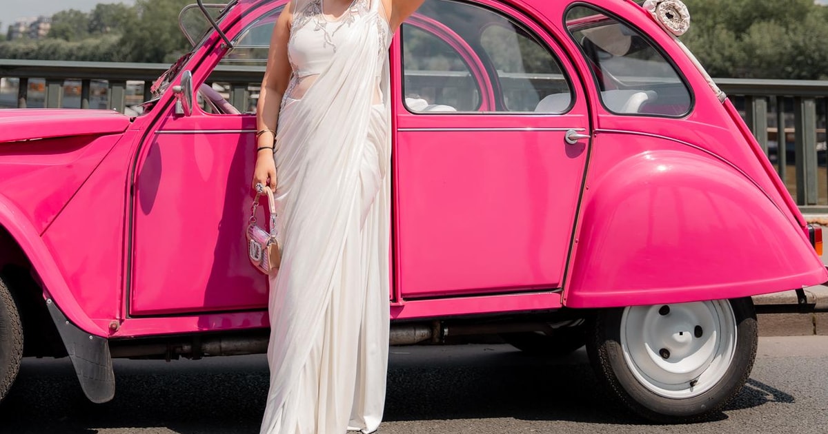 Paris : Fashion Tour in a Pink Citroën 2cv | GetYourGuide