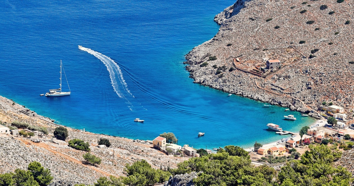 Rodos: Symi łodzią motorową, wycieczka po mieście i przystanek w Pedi ...