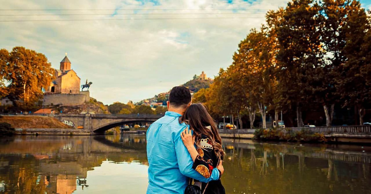 Tbilisi: Sightseeingtur med båd på Kura-floden | GetYourGuide