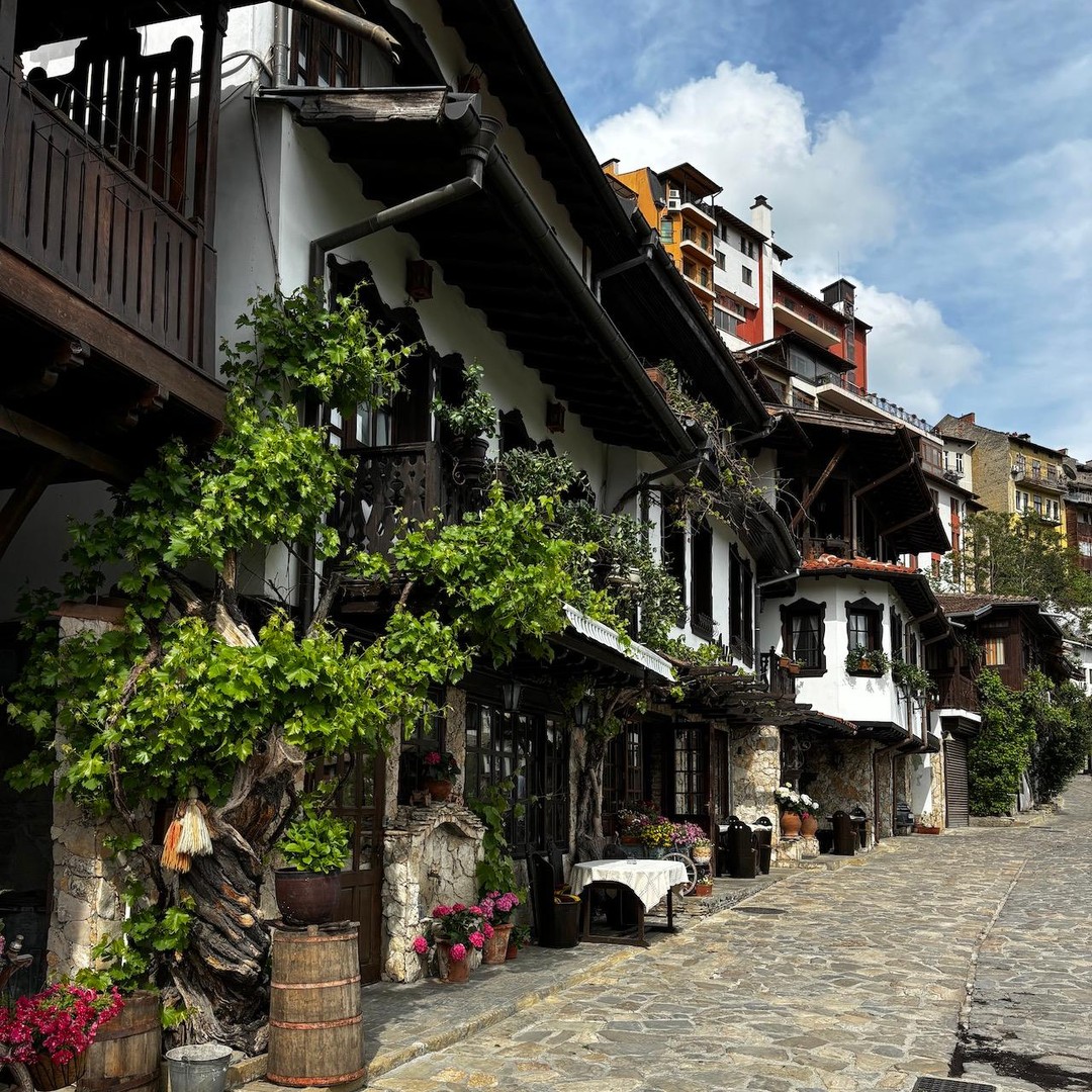 Veliko Tırnovo-Bulgaristan'ın eski başkenti ve Arbanasi | GetYourGuide