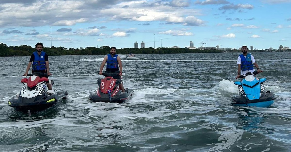Excursión definitiva en moto acuática y tour en barco por Miami ...