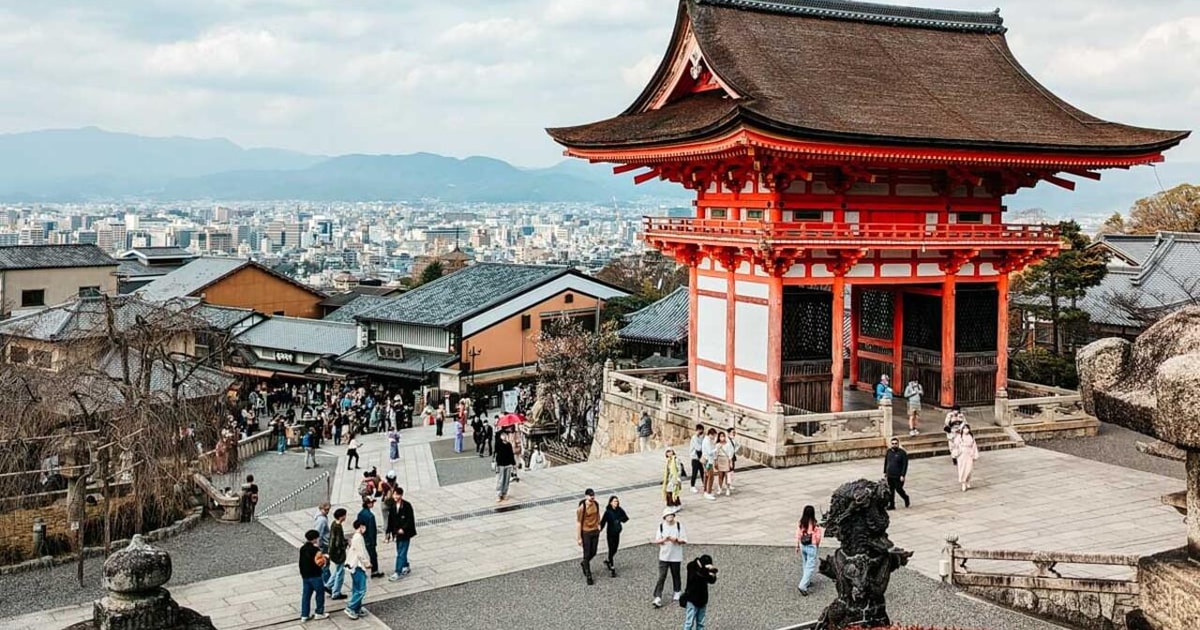 Kyoto/Osaka: Kyoto and Nara Sites & History Day Trip | GetYourGuide