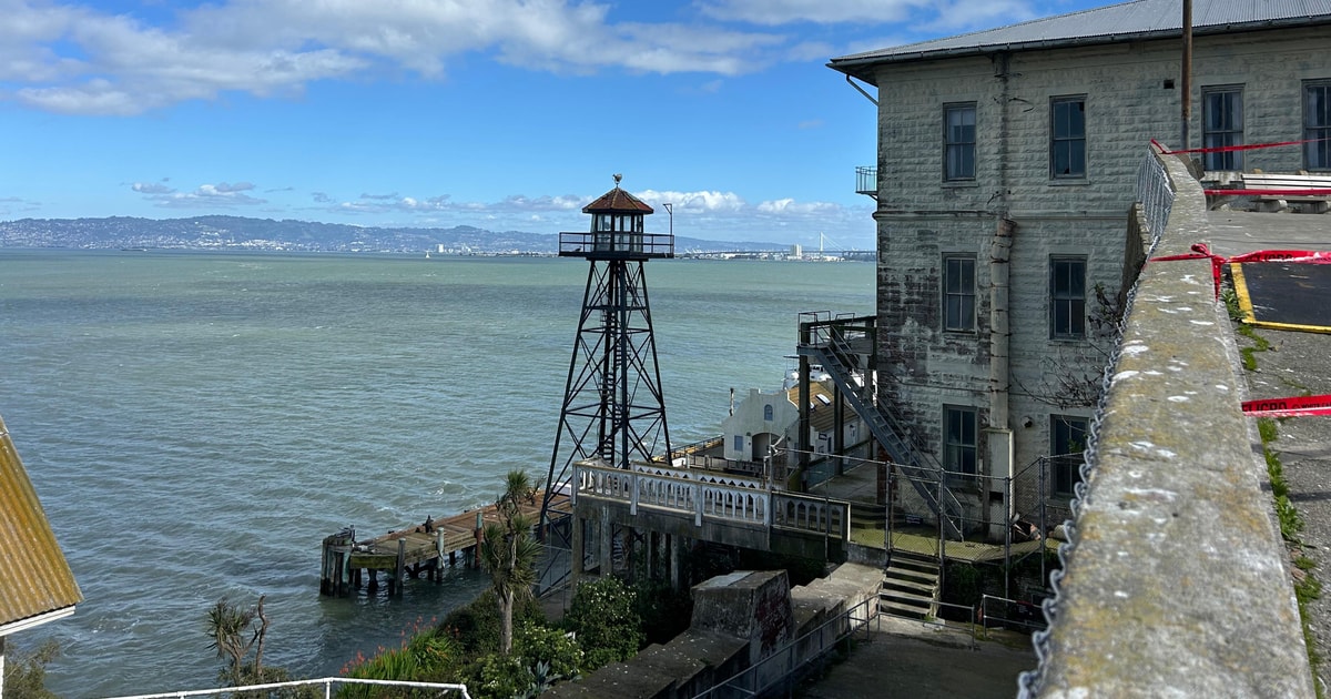 Crucero oficial por el interior de Alcatraz | GetYourGuide