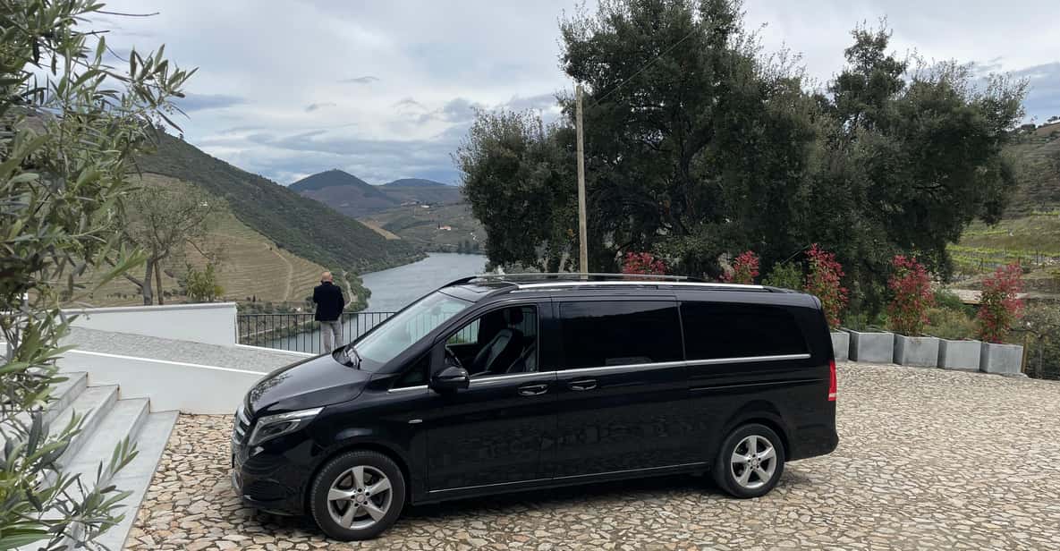 TRANSFER: VILA NOVA GAIA>PORTO MERCEDES V EXT LONG AIRPORT | GetYourGuide