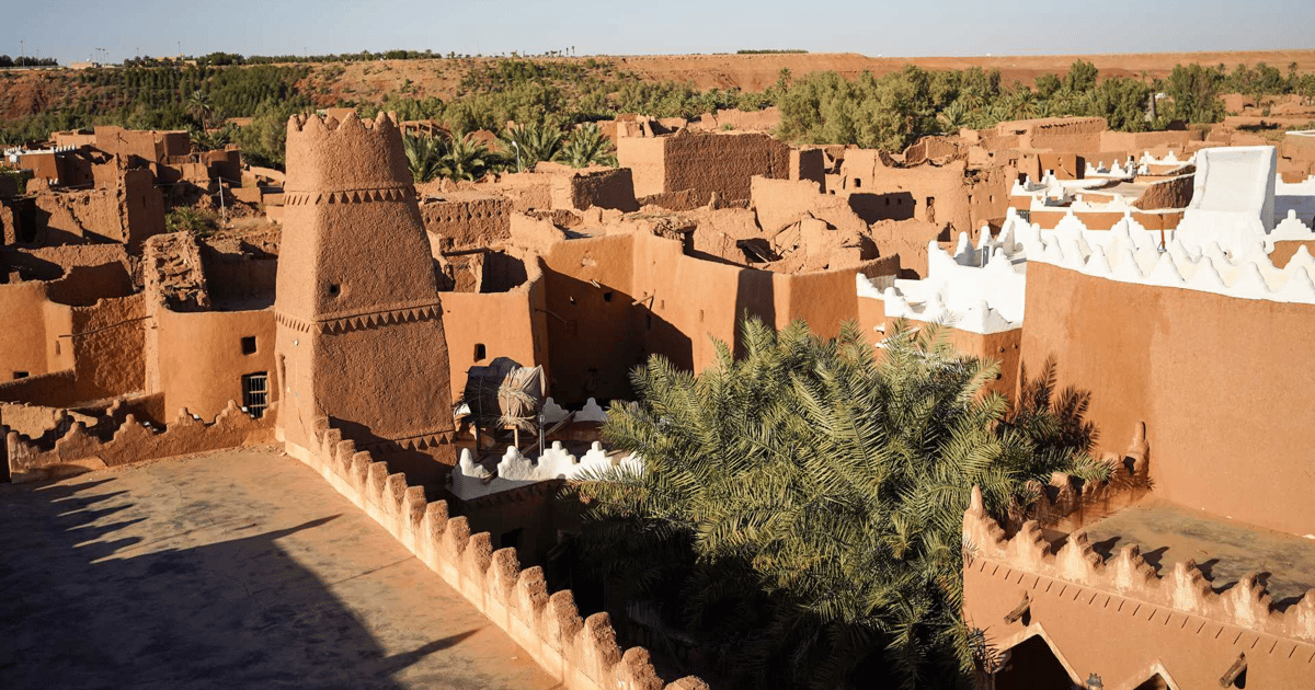 Explore the country side and valleys in northern Riyadh | GetYourGuide