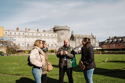 Dublin: Trinity College, Castle, Guinness und Whiskey Tour | GetYourGuide
