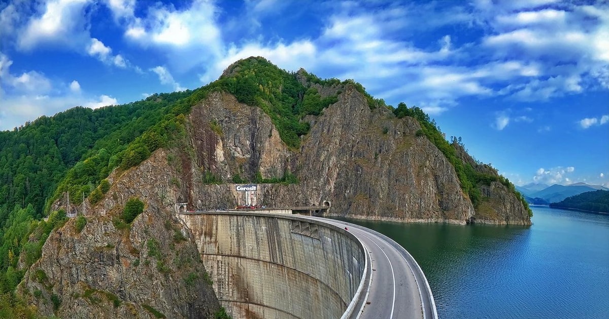 Bukarest: Top Gear Road und Braunbären Tagestour | GetYourGuide