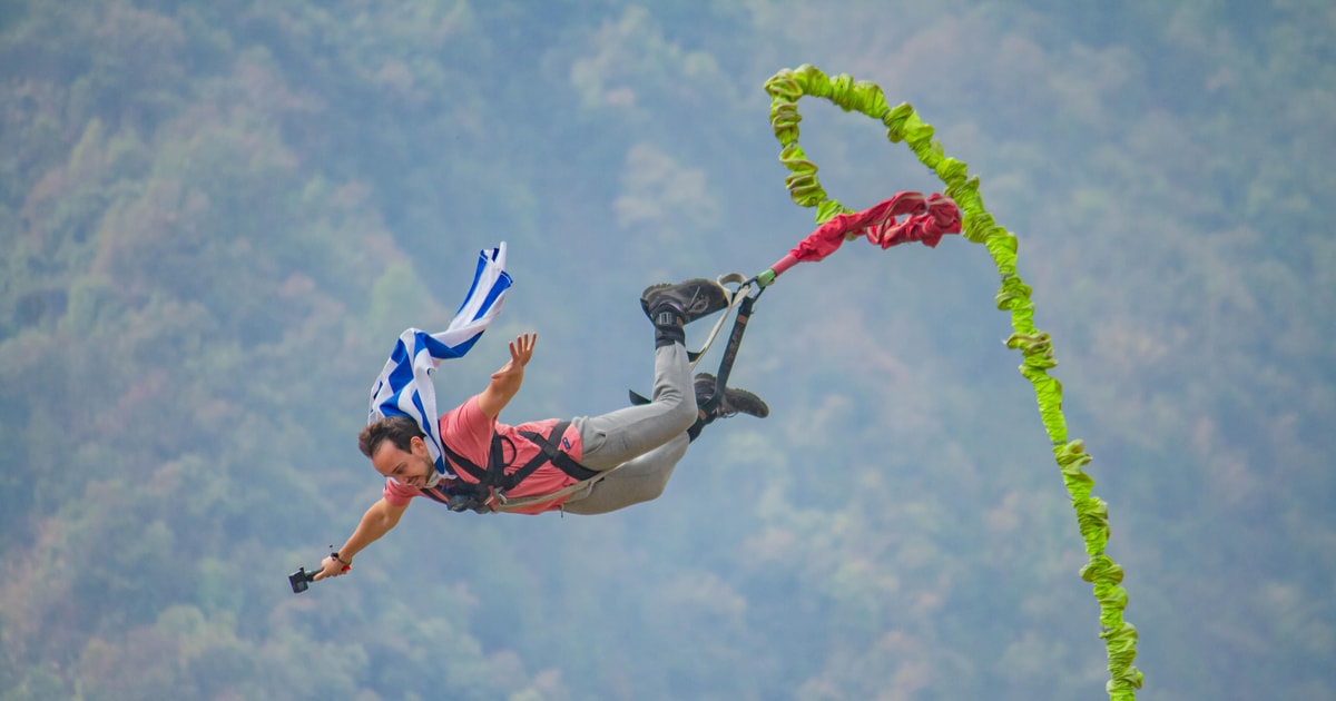 Pokhara: Bungee-Jumping und Skyscreamer-Schaukel-Kombi | GetYourGuide