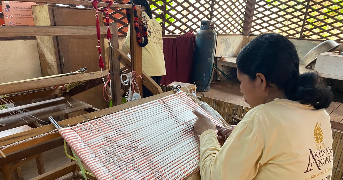 Traditional Craftsmanship: Silk, Scents & Sustainable Art | GetYourGuide