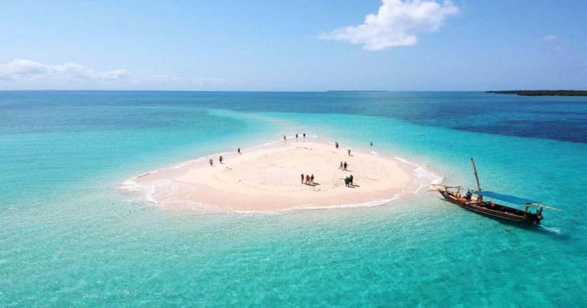 Von Uroa/Kiwengwa: Prison Island & Nakupenda Sandbank Tour | GetYourGuide