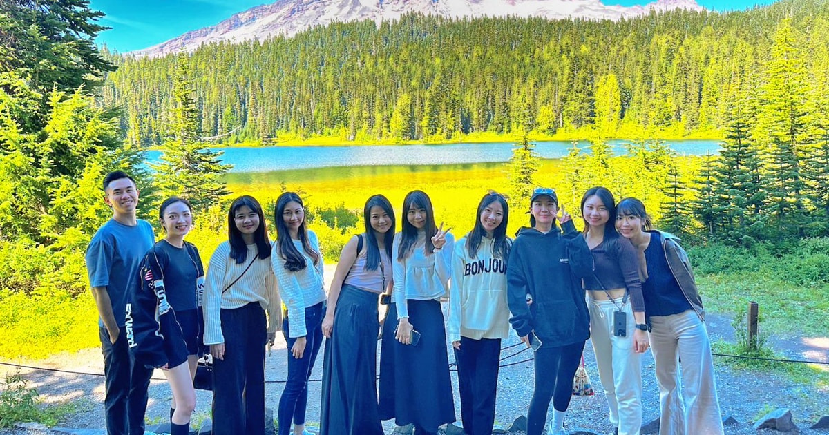 Seattle:Small Group Mount Rainier National Park 1-Day Tour | GetYourGuide