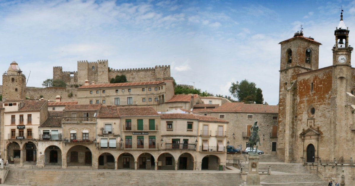 TOUR POR TRUJILLO CON ENTRADAS A MONUMENTOS O AL ATARDECER | GetYourGuide