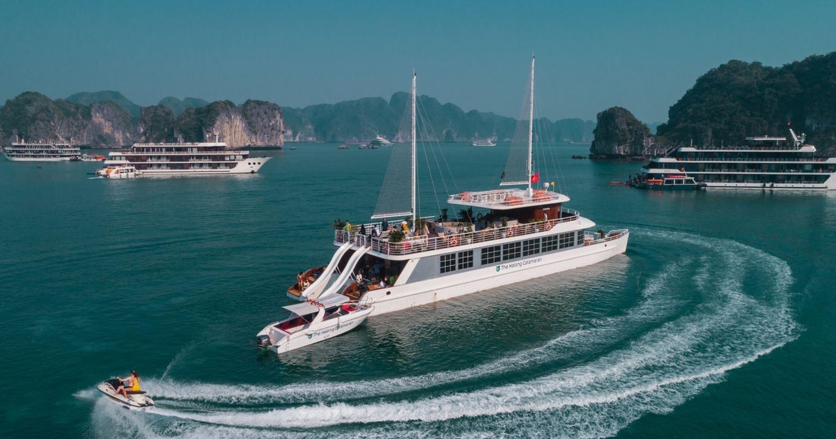 Explora la Bahía de Halong y Lan Ha: Crucero de lujo en catamarán de 1 ...