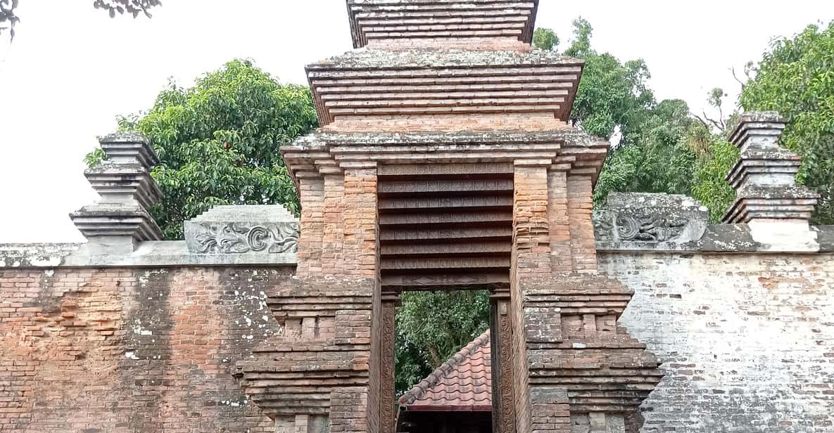 Kotagede Oldest Town of Yogyakarta Walk Tour | GetYourGuide