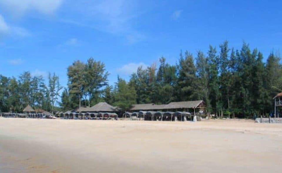 From Nha Trang: Doc Let Beach Full-Day Trip | GetYourGuide
