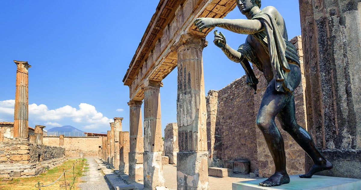 Rovine di Pompei: Tour guidato esclusivo da Positano | GetYourGuide