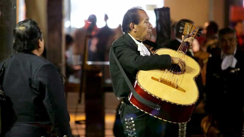 CDMX: Evening Tour to Plaza Garibaldi | GetYourGuide