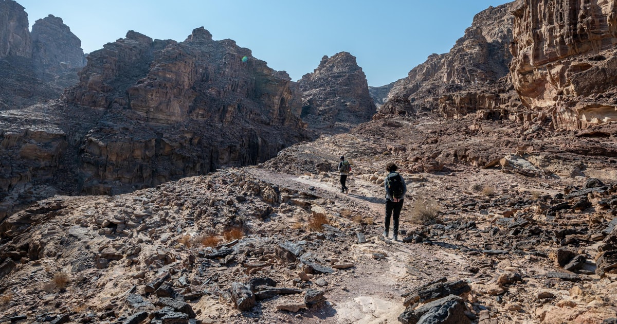 Petra: 5-Day Guided Hike to Wadi Rum with Meals | GetYourGuide