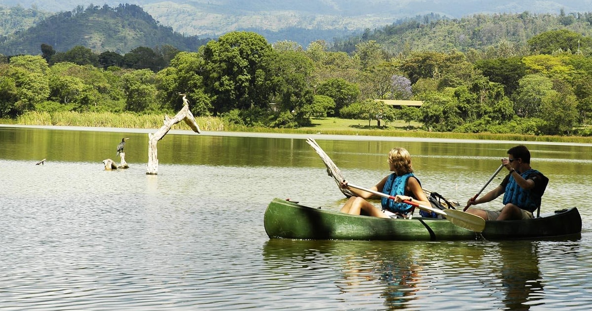 Dagtrip Lake Duluti - Wandelen & Kanoën - Arusha | GetYourGuide