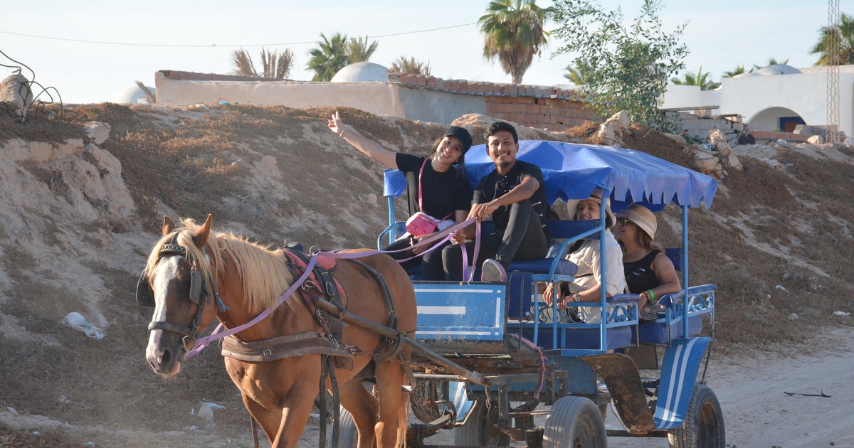 Djerba : Half-day Carriage Ride and Lunch by the Seaside | GetYourGuide