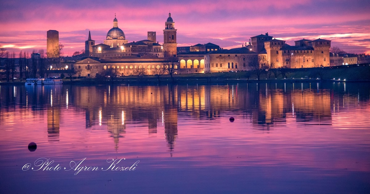Mantua: Navegación al Atardecer entre Lagos y Naturaleza con Guía a ...
